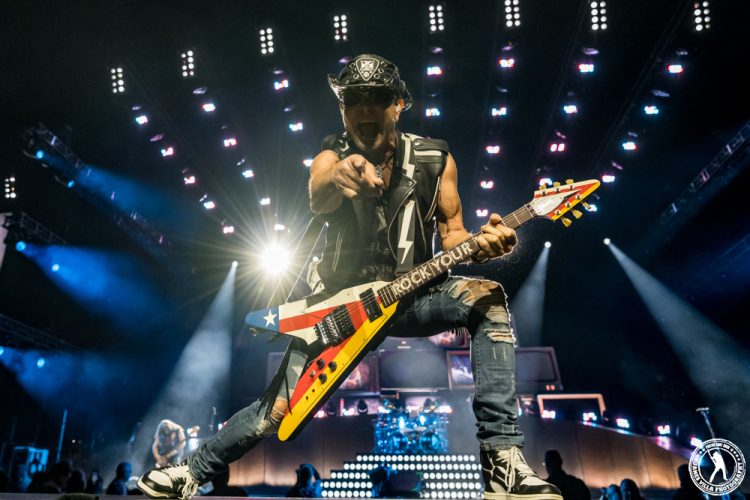 Scorpions Make True Believers of Fans at American Airlines Center in ...