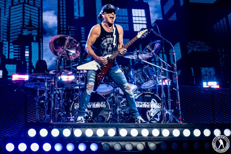 Scorpions Make True Believers of Fans at American Airlines Center in ...