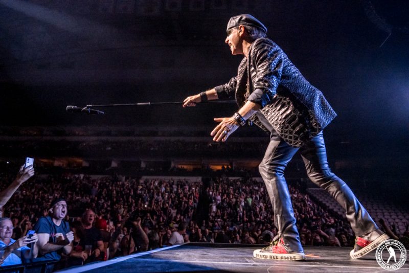 Scorpions Make True Believers of Fans at American Airlines Center in ...