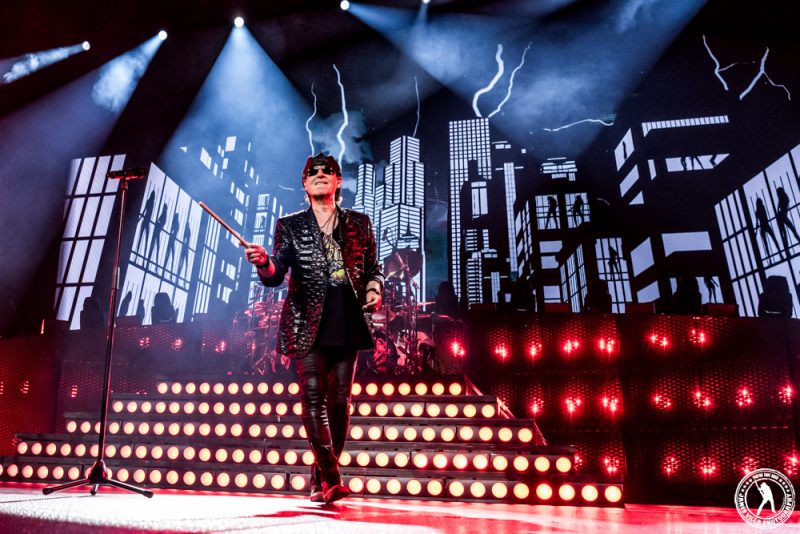 Scorpions Make True Believers of Fans at American Airlines Center in ...